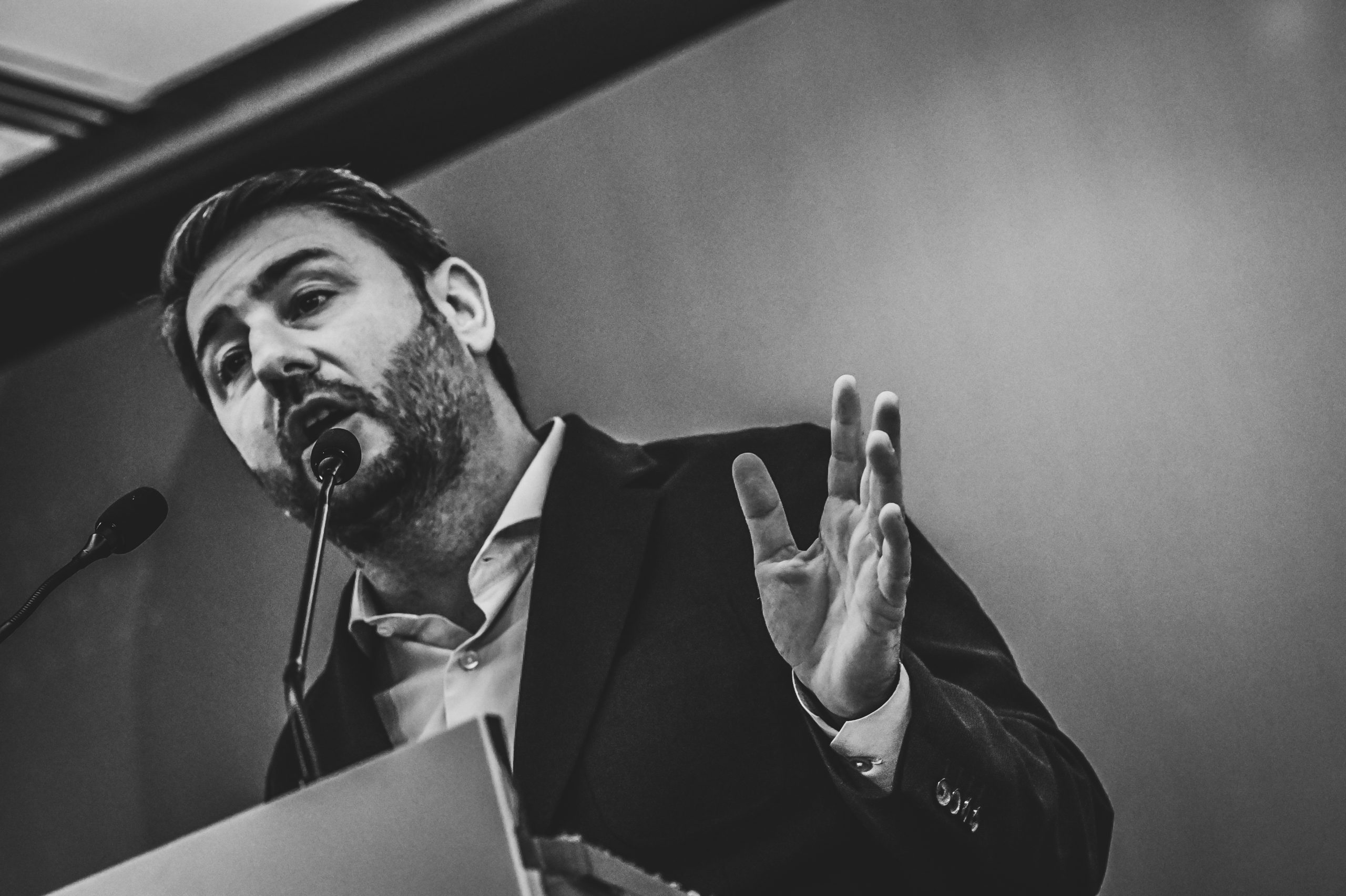 Γιατί κρύβεται και δεν απαντά ο Ανδρουλάκης; - Paraskhnio.gr