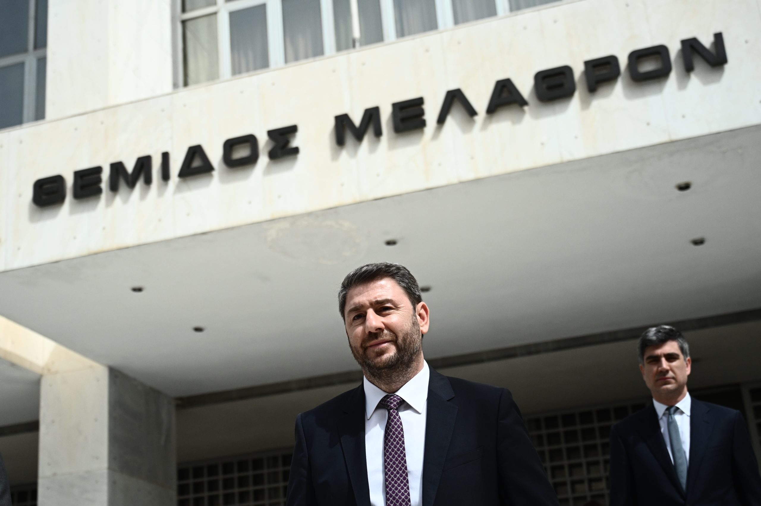 Βίζιτες Ανδρουλάκη στον Άρειο Πάγο! Παριστάνει τον… δικαστή - Paraskhnio.gr